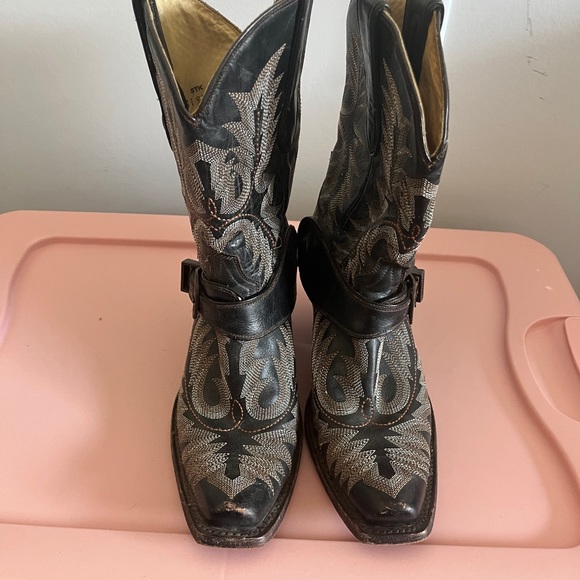 Corral | Shoes | Corral Black Embroidery Cowboy Boot With Side Buckle ...